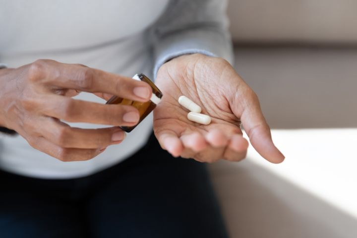 Effectiveness of Physical Therapy vs. Pain Medications | Petersen ...